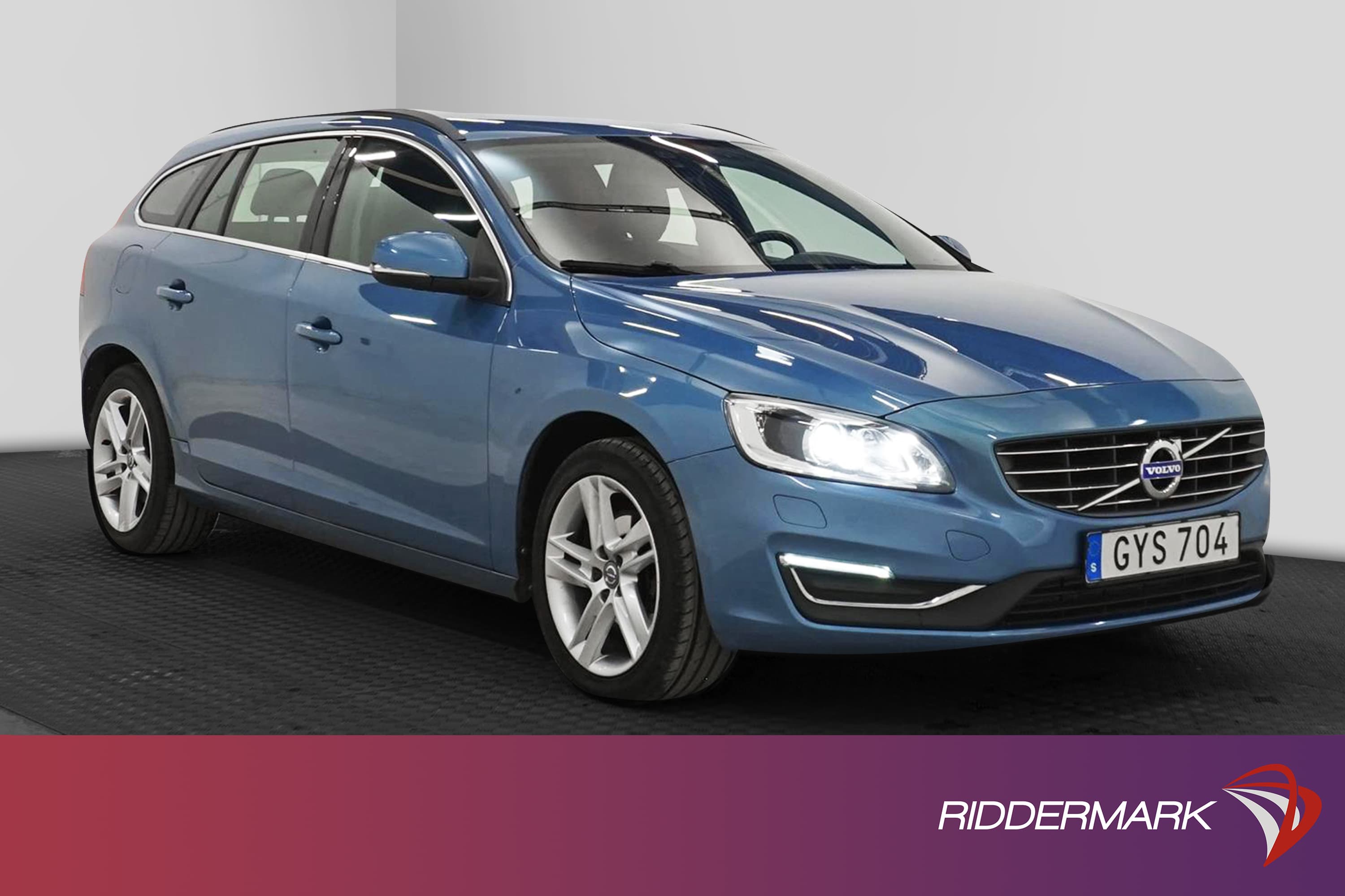 Begagnad Volvo V60 D3 150hk Momentum 2017 GYS704 | Riddermark Bil