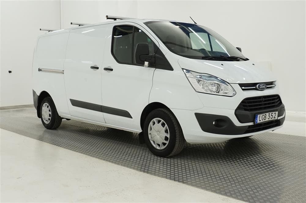 Begagnad Ford Transit Custom 2.2 125hk L2 3sits V-inr Drag Värmare ...