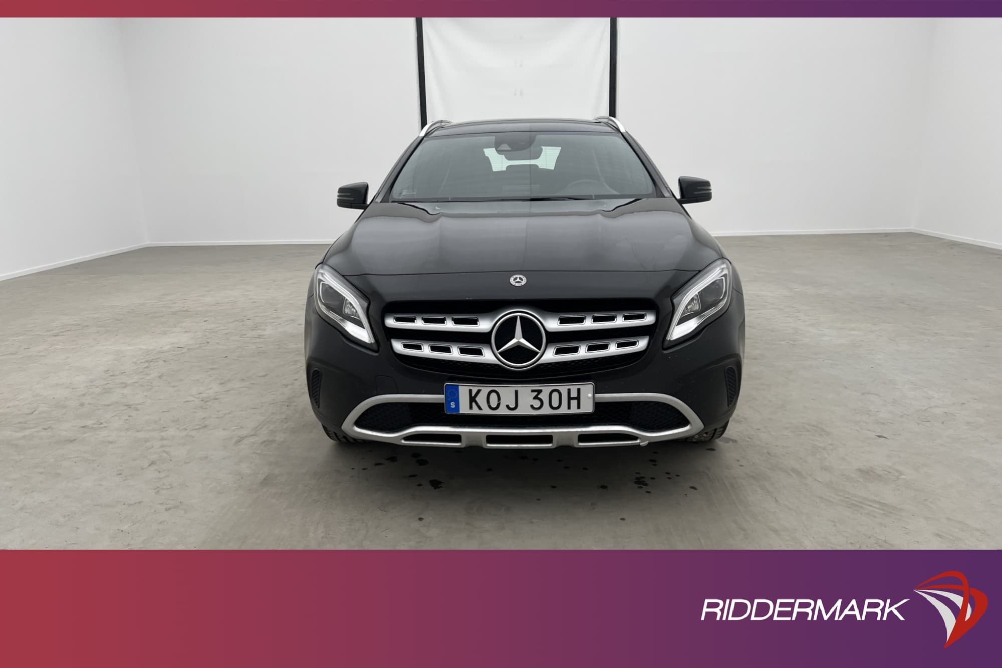 Begagnad Mercedes-Benz GLA 180 122hk 2020 KOJ30H | Riddermark Bil