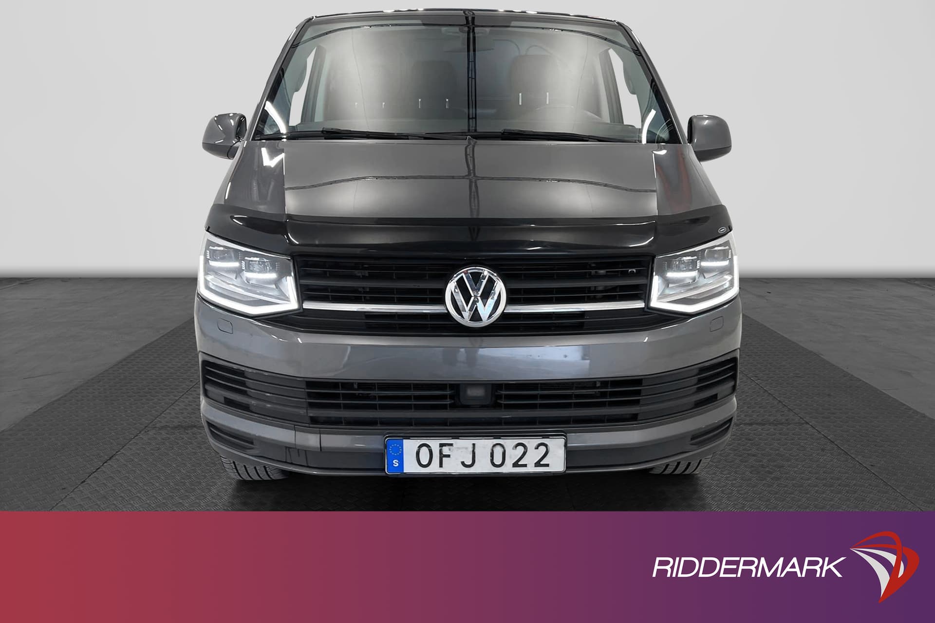 Begagnad Volkswagen Transporter L2 TDI 150hk 2017 | Riddermark Bil