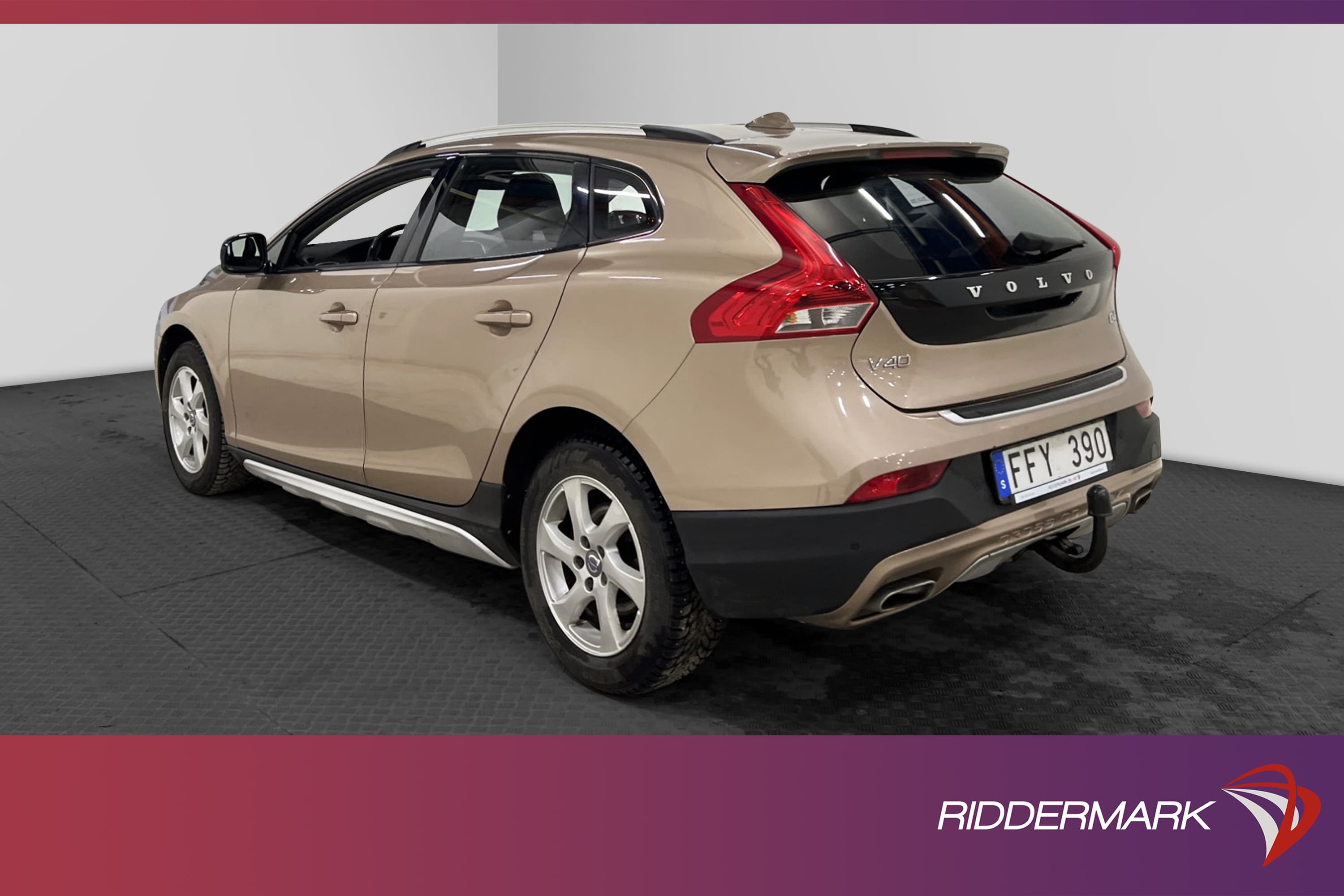 Begagnad Volvo V40 Cross Country D4 2013 FFY390 | Riddermark Bil