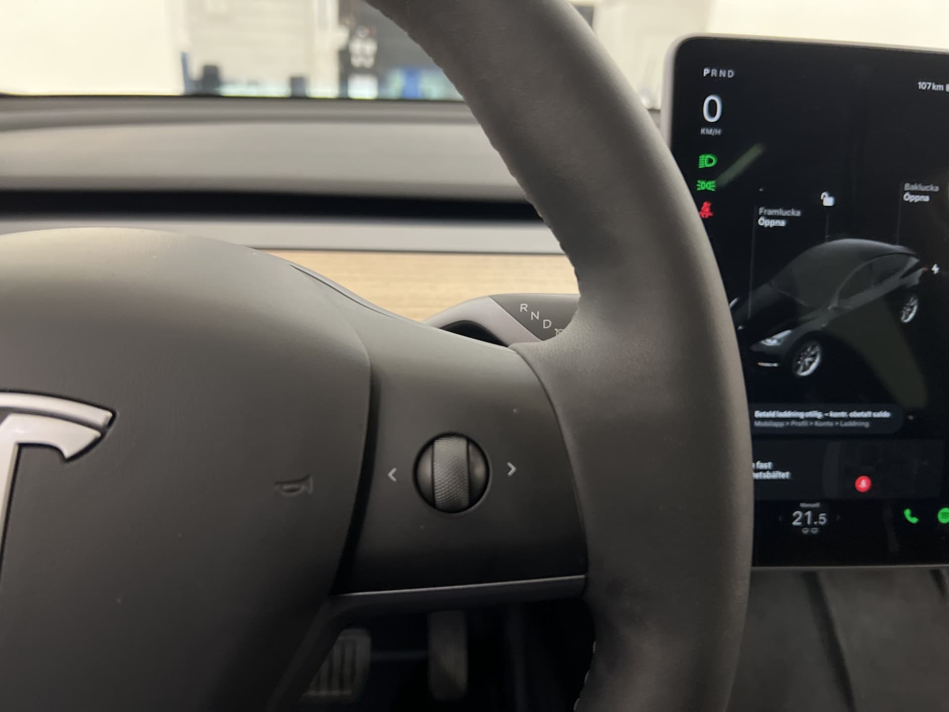 Begagnad Tesla Model Y Standard Range 299hk 2023 | Riddermark Bil
