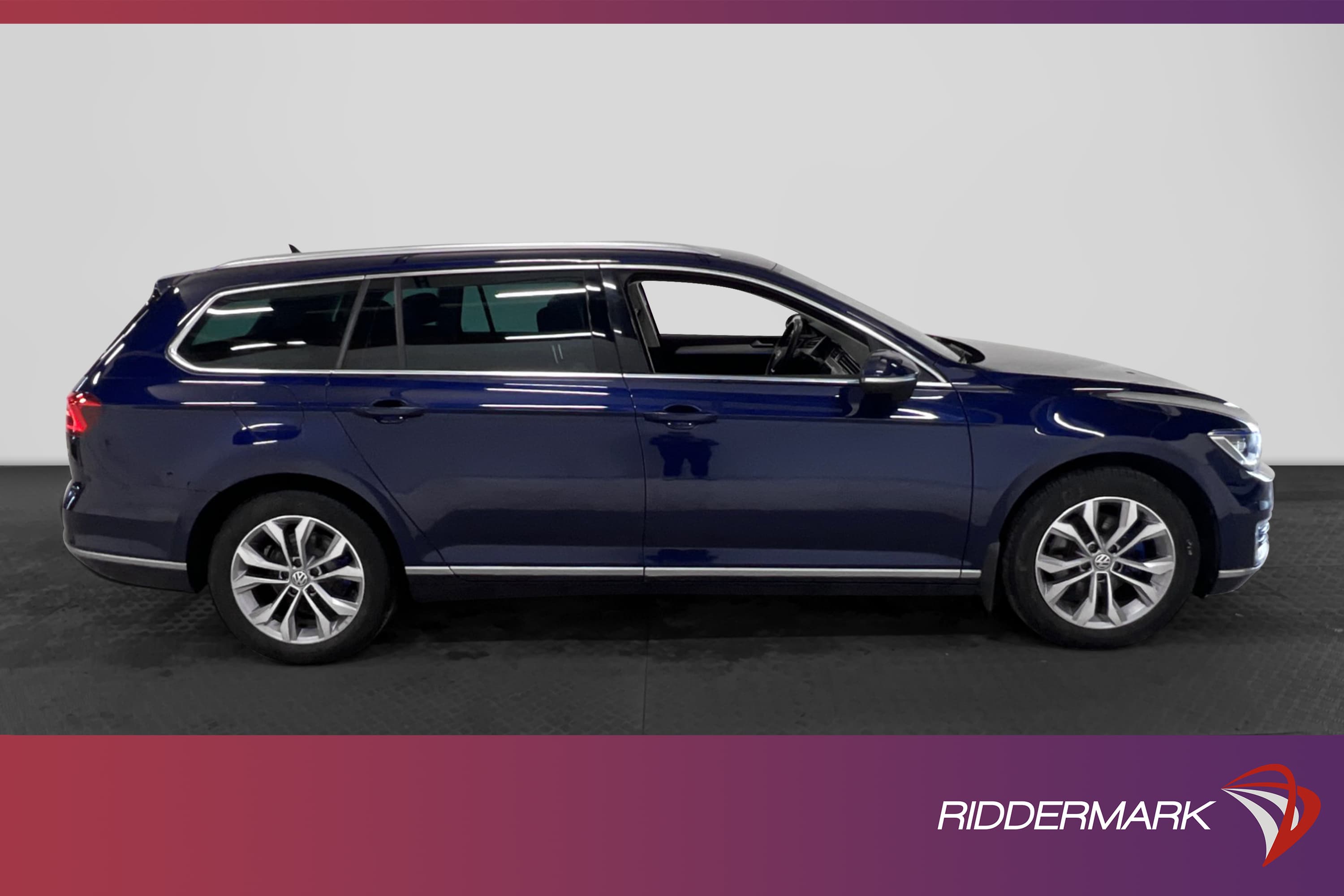 Begagnad Volkswagen Passat GTE 2019 XOB294 | Riddermark Bil