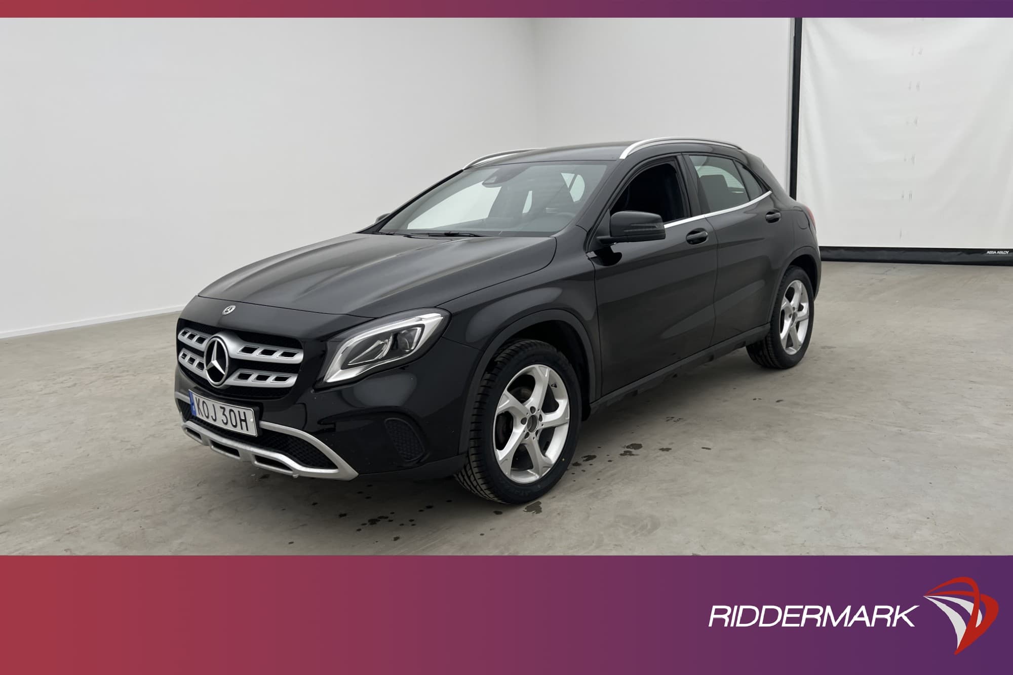 Begagnad Mercedes-Benz GLA 180 122hk 2020 KOJ30H | Riddermark Bil