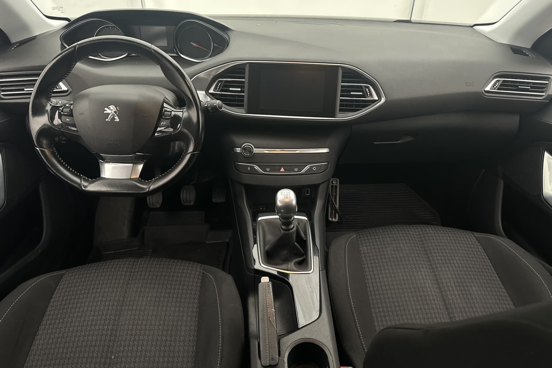 Peugeot 308 | Begagnade Peugeot 308 bilar till salu | Riddermark Bil