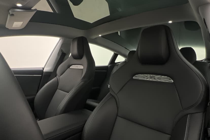 Begagnad Tesla Model 3 Performance AWD 2024 HDT94D | Riddermark Bil