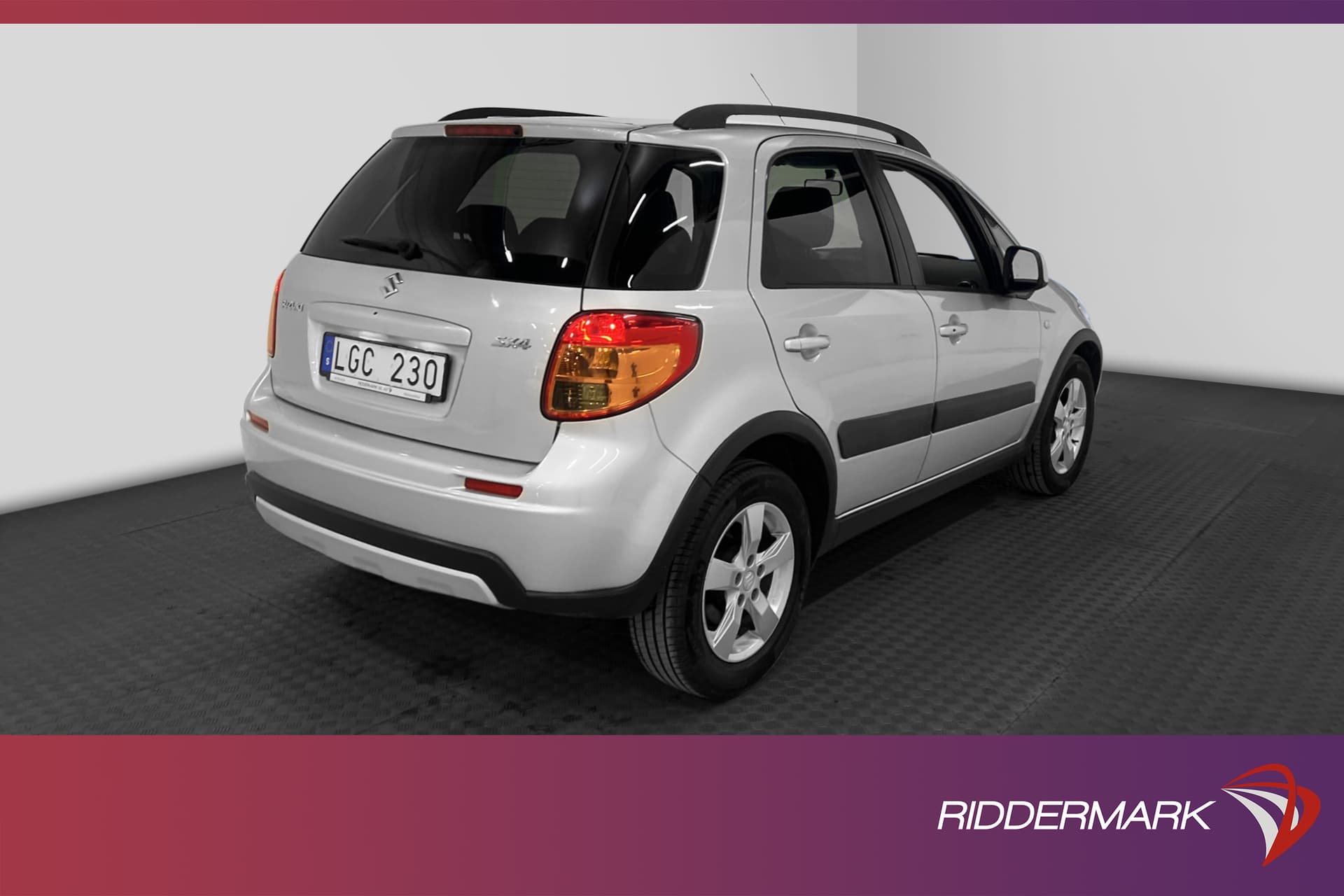 Begagnad Suzuki SX4 1.6 Automat CVT 120hk 2011 LGC230 | Riddermark Bil