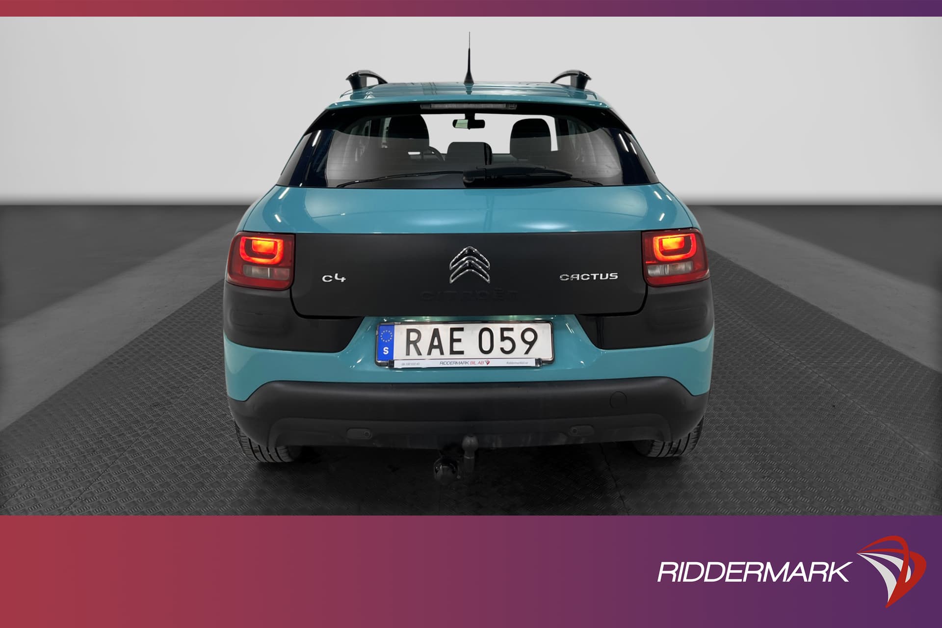 Begagnad Citroën C4 Cactus 1.2 PureTech 82hk 2017 | Riddermark Bil