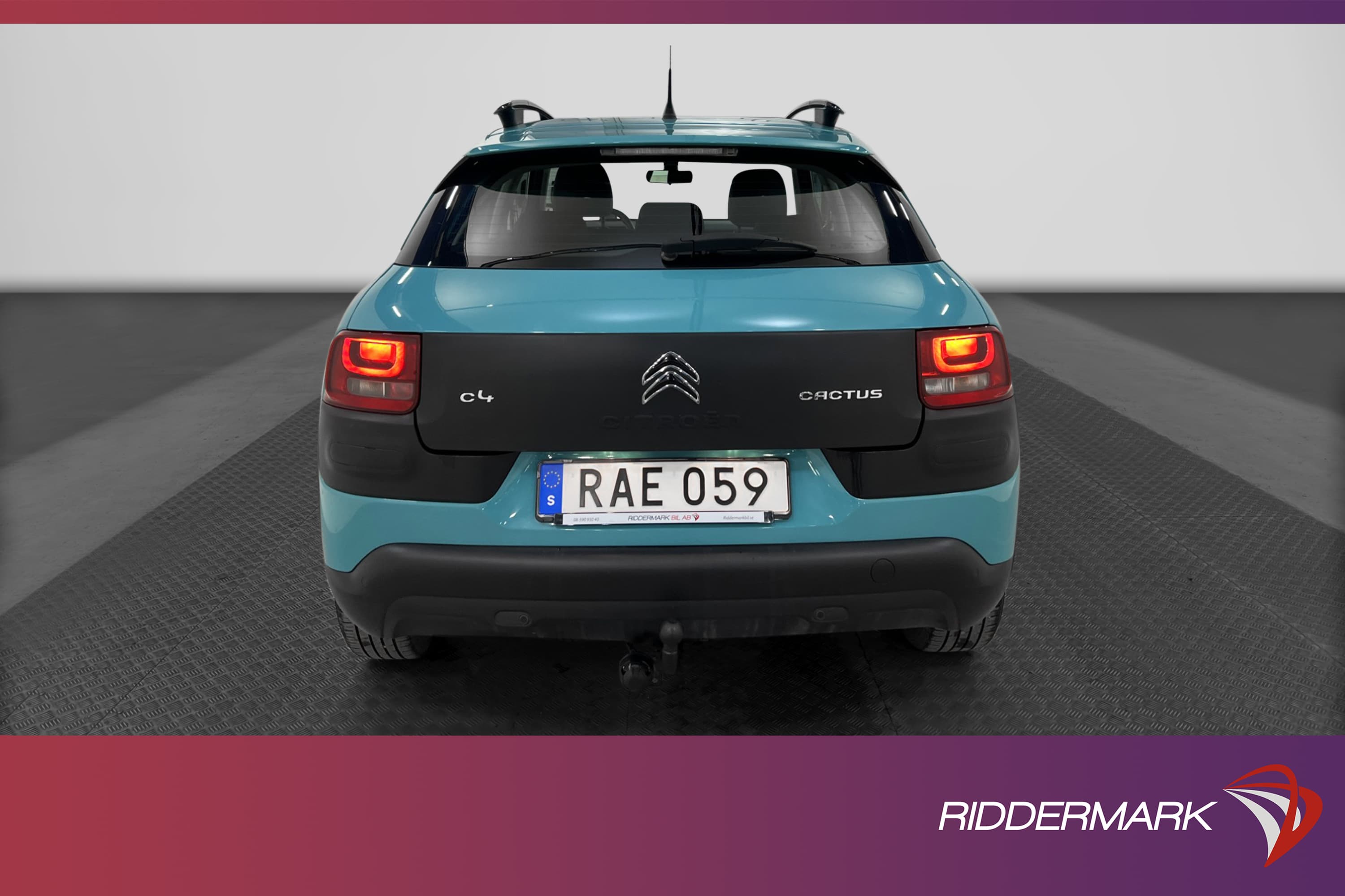 Begagnad Citroën C4 Cactus 1.2 PureTech 82hk 2017 | Riddermark Bil