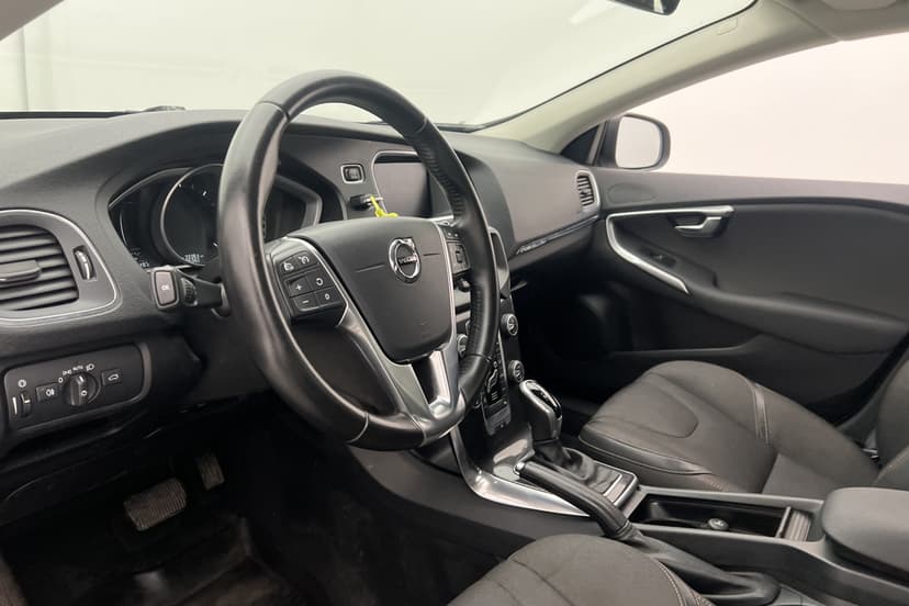 Begagnad Volvo V40 Cross Country 2018 PKL555 | Riddermark Bil