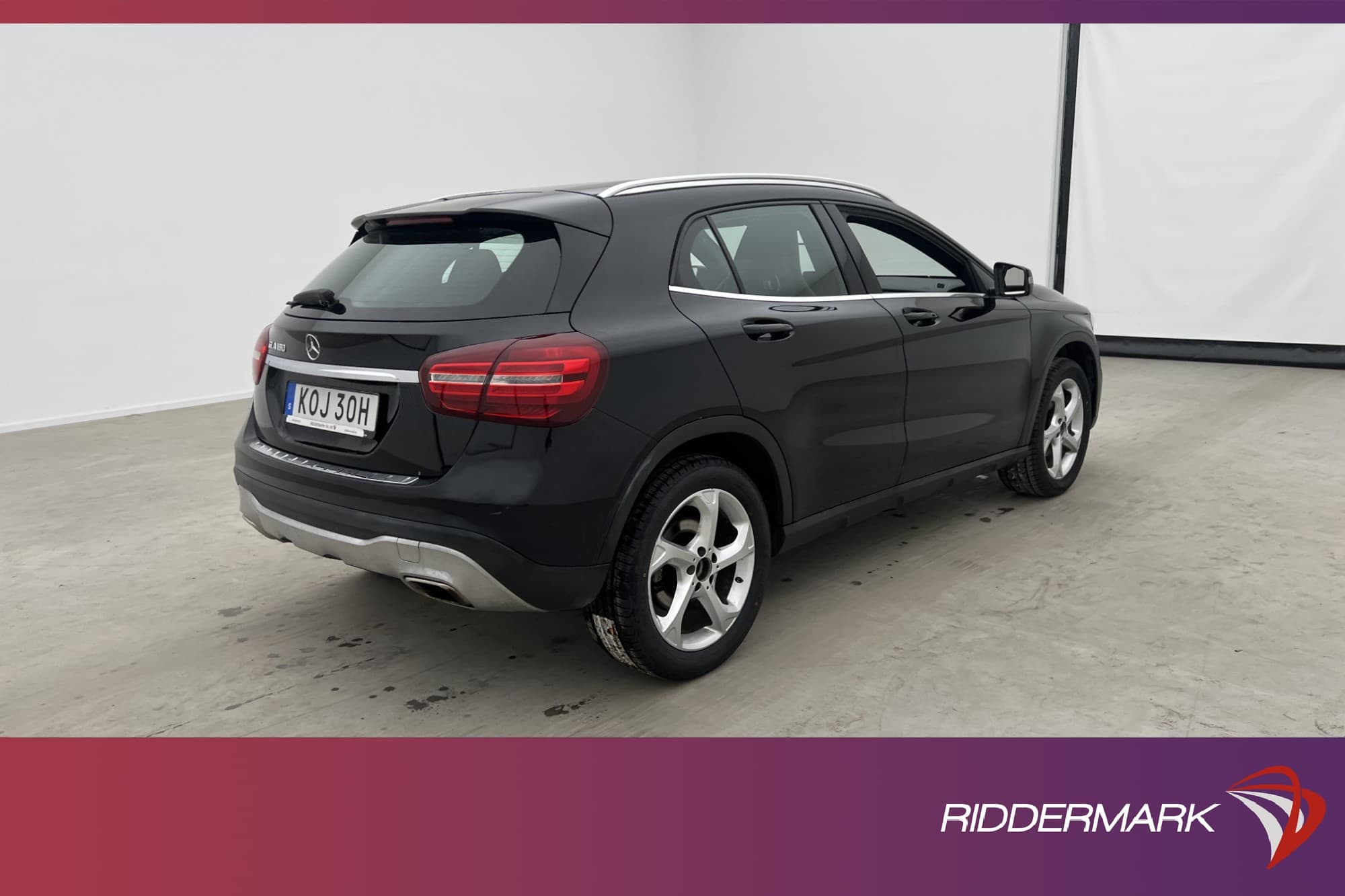 Begagnad Mercedes-Benz GLA 180 122hk 2020 KOJ30H | Riddermark Bil