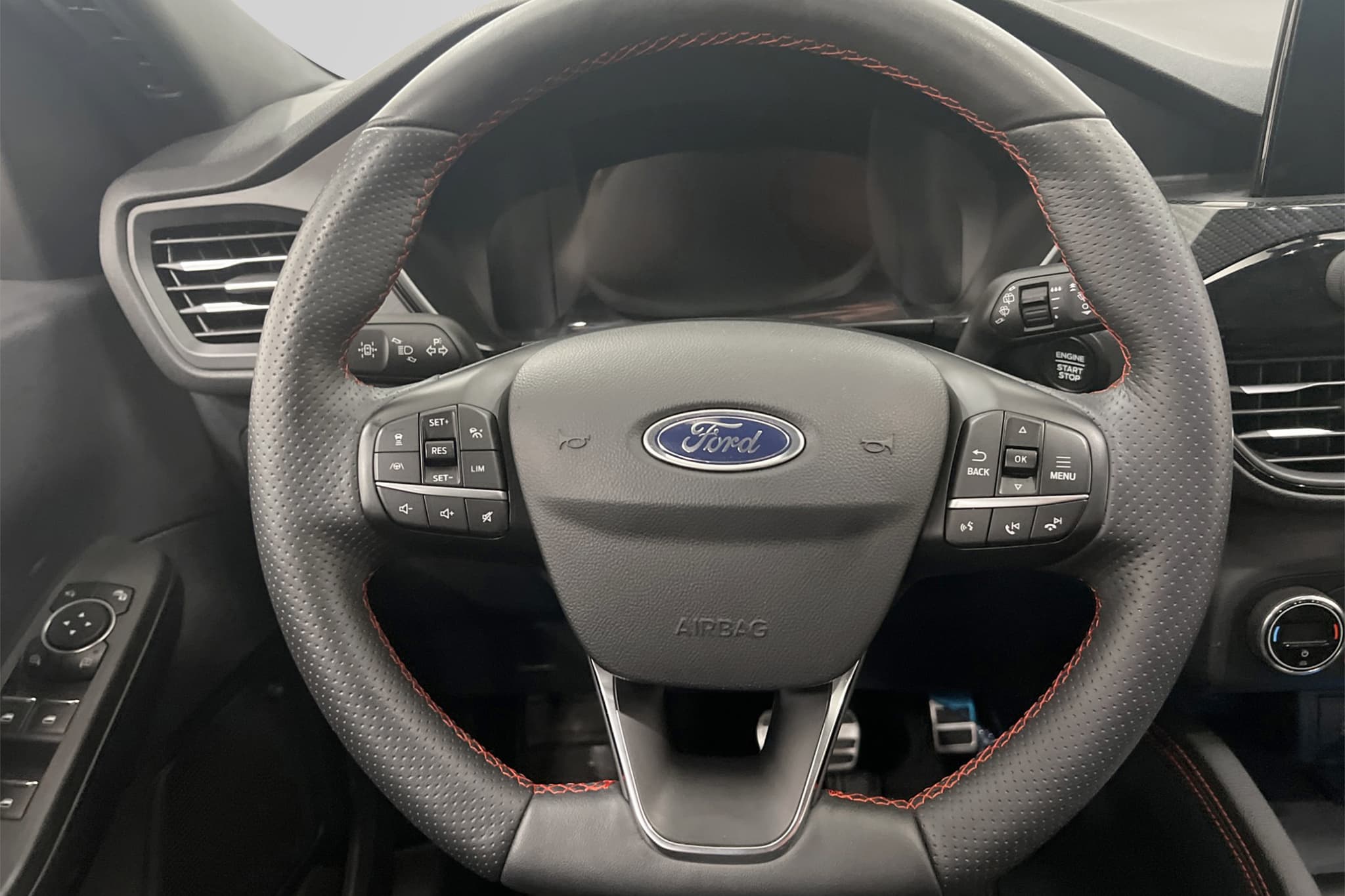 Begagnad Ford Kuga Plug-In 225hk 2020 BEC63M | Riddermark Bil