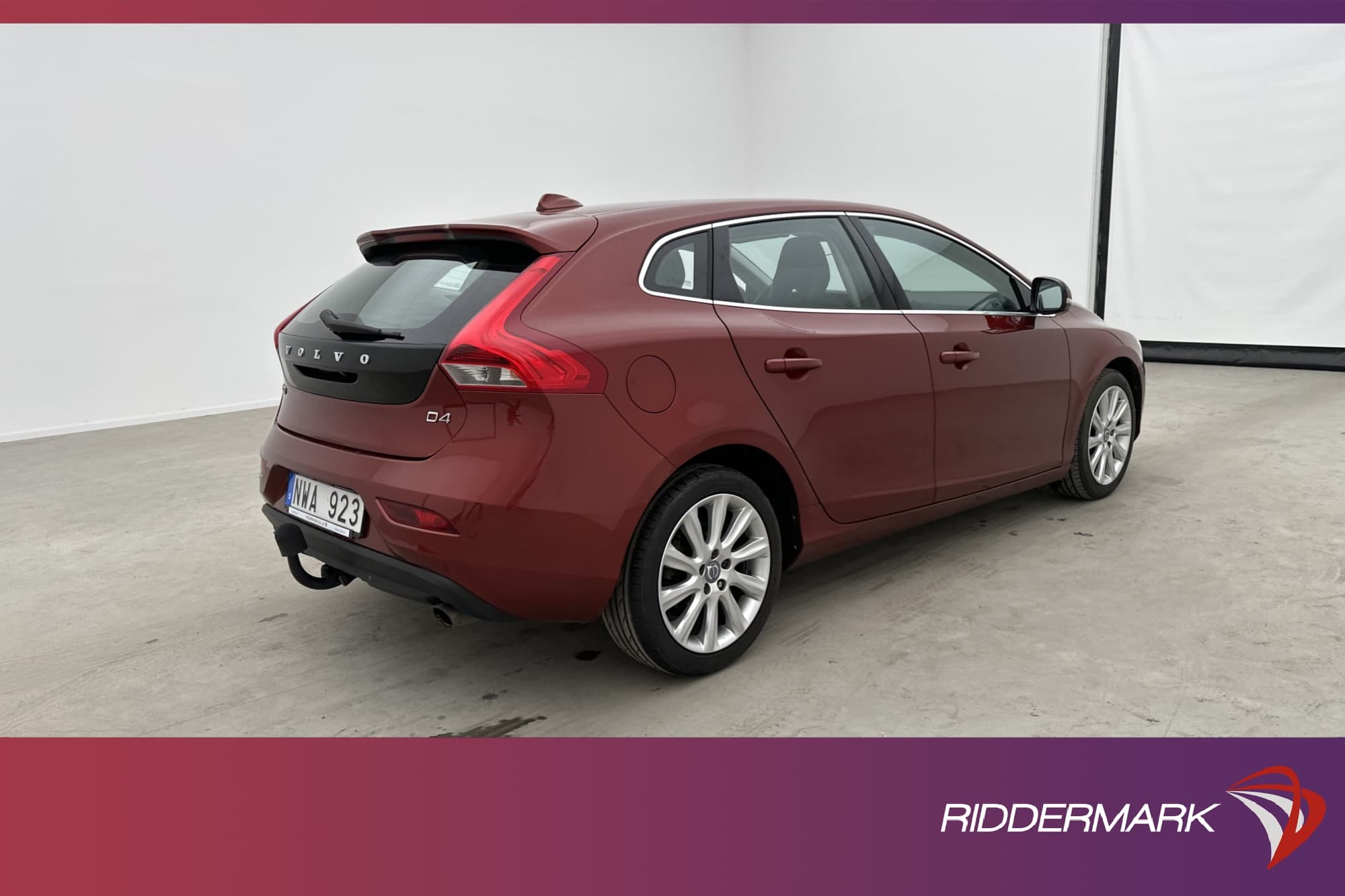 Begagnad Volvo V40 D4 177hk 2013 NWA923 | Riddermark Bil