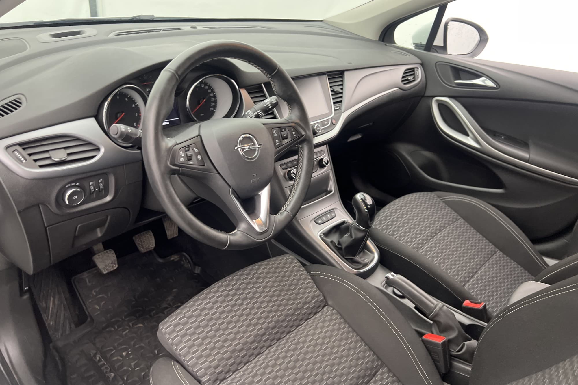 Begagnad Opel Astra 1.0 ecoFLEX 2018 WRU976 | Riddermark Bil