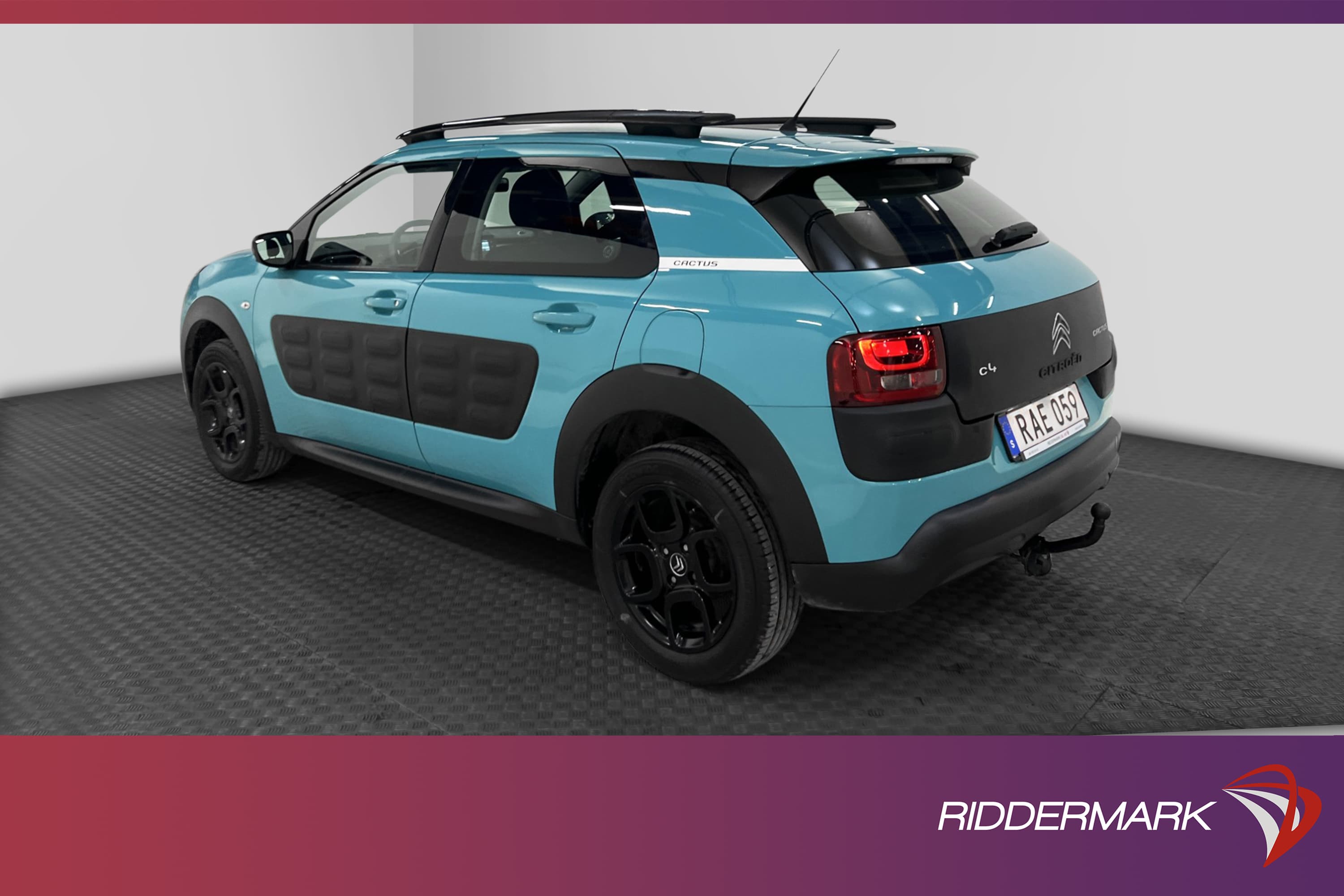 Begagnad Citroën C4 Cactus 1.2 PureTech 82hk 2017 | Riddermark Bil