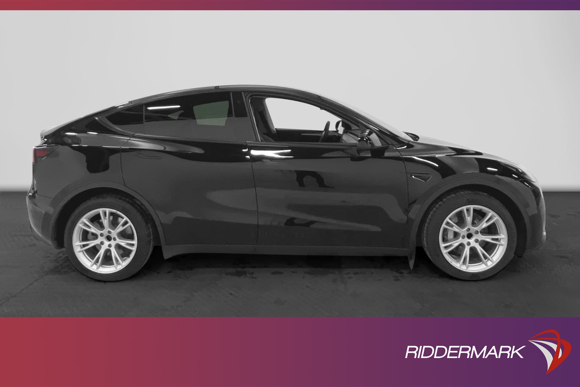 Begagnad Tesla Model Y Standard Range 299hk 2023 | Riddermark Bil