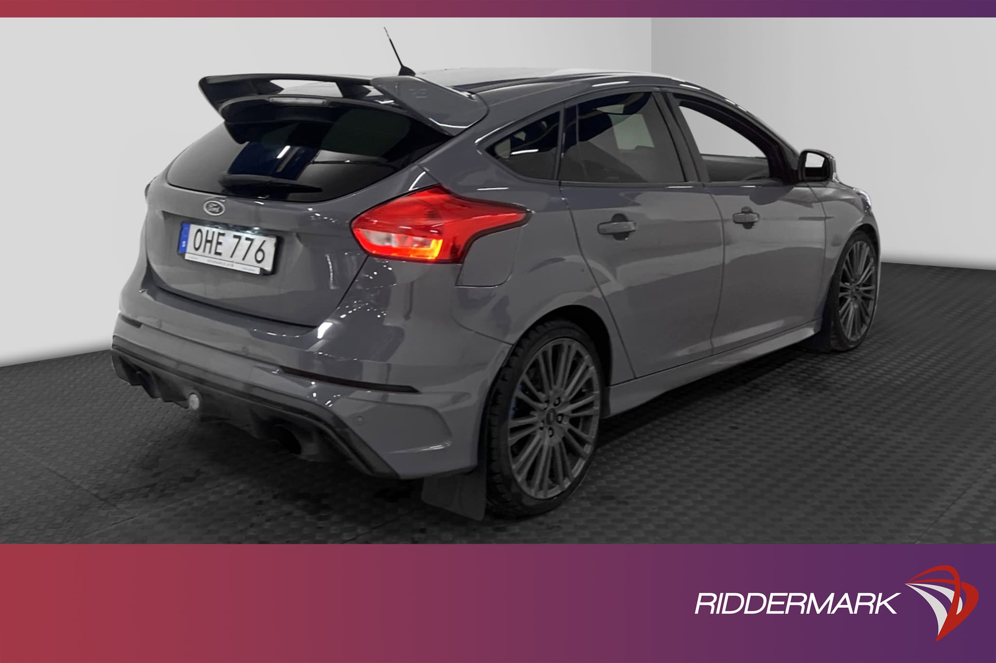 Begagnad Ford Focus RS 4WD 350hk 2017 OHE776 | Riddermark Bil