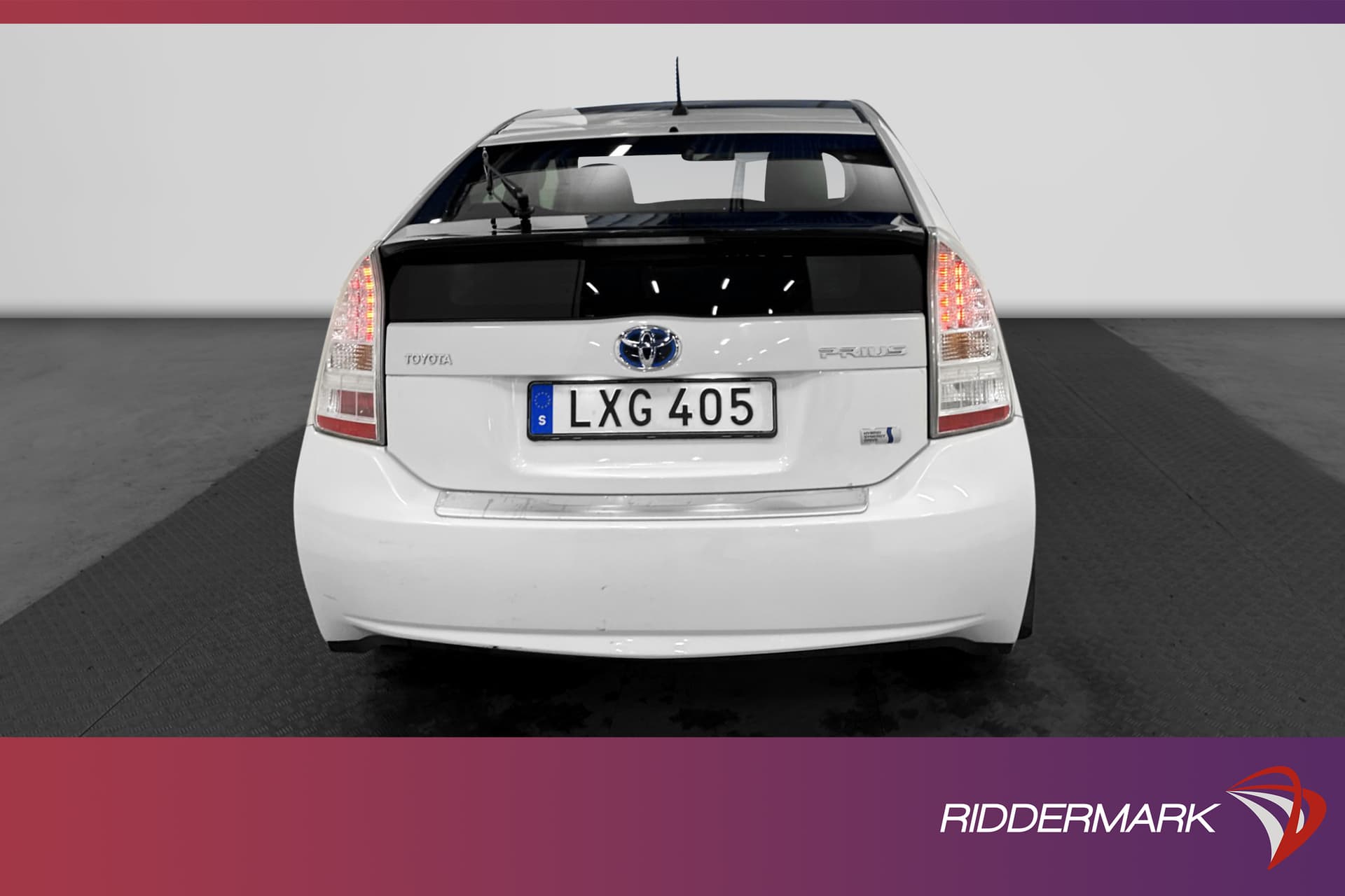 Begagnad Toyota Prius Hybrid CVT 136hk 2011 LXG405 | Riddermark Bil