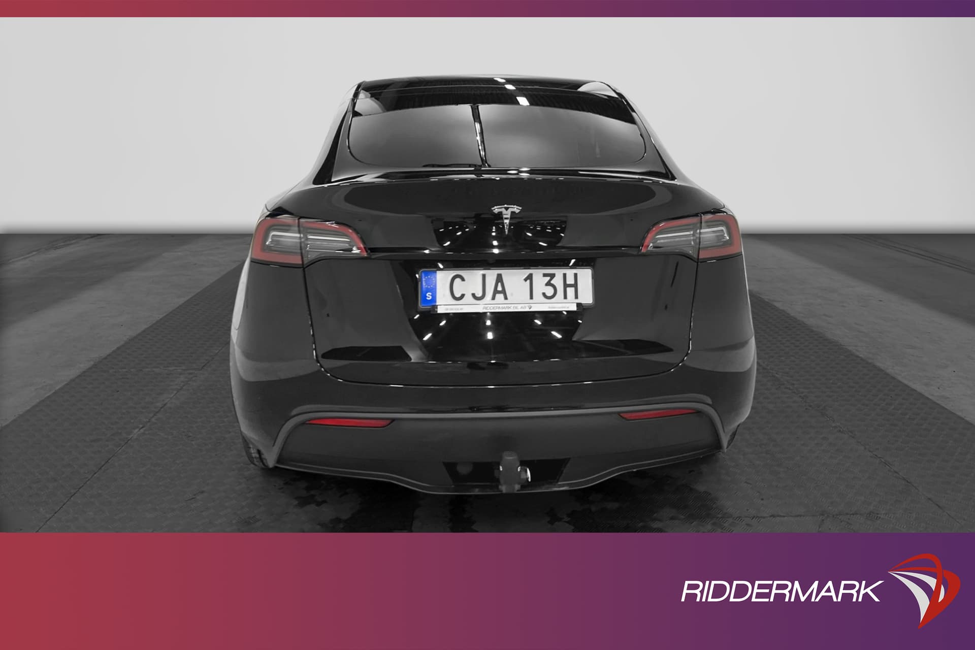 Begagnad Tesla Model Y Standard Range 299hk 2023 | Riddermark Bil