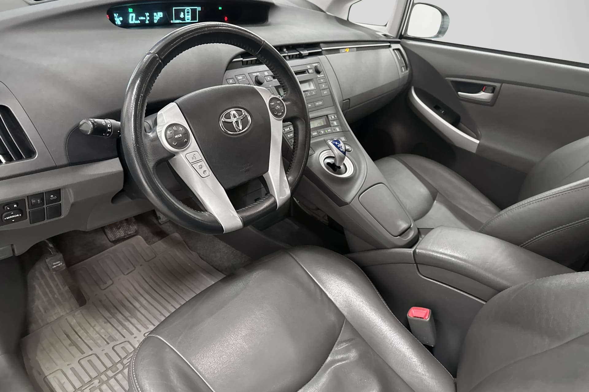 Begagnad Toyota Prius Hybrid CVT 136hk 2011 LXG405 | Riddermark Bil
