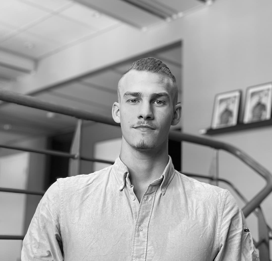 Begagnade bilar i Bromma (Trygg bilhandlare) | Riddermark Bil